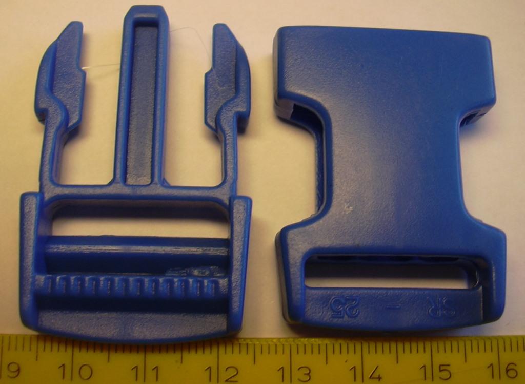 Steckverschluß 25 mm blau - bei den Nordlichtern Kerstin und Ecki